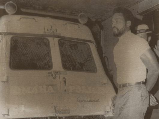 A Biography of Ernie Chambers – NorthOmahaHistory.com