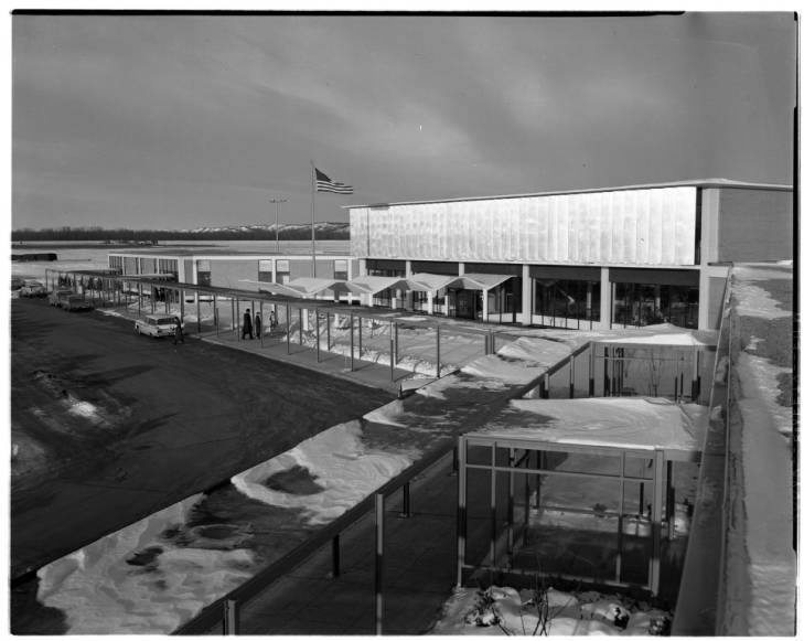 A History of Omaha’s Eppley Airfield – NorthOmahaHistory.com