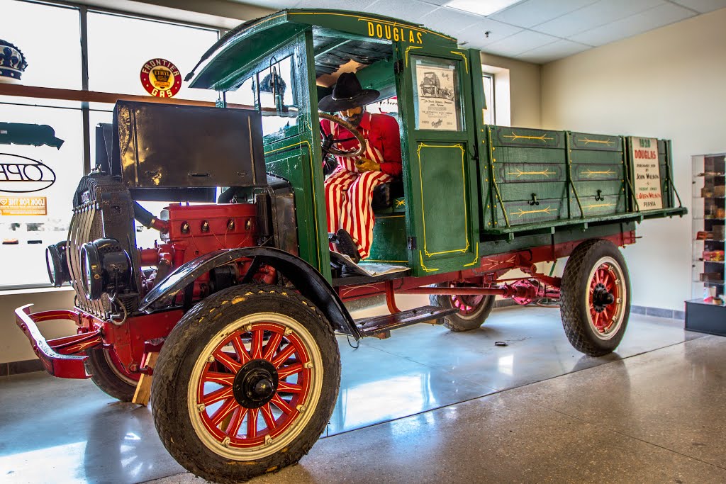 A History of the Douglas Motors Corporation Factory in North Omaha ...